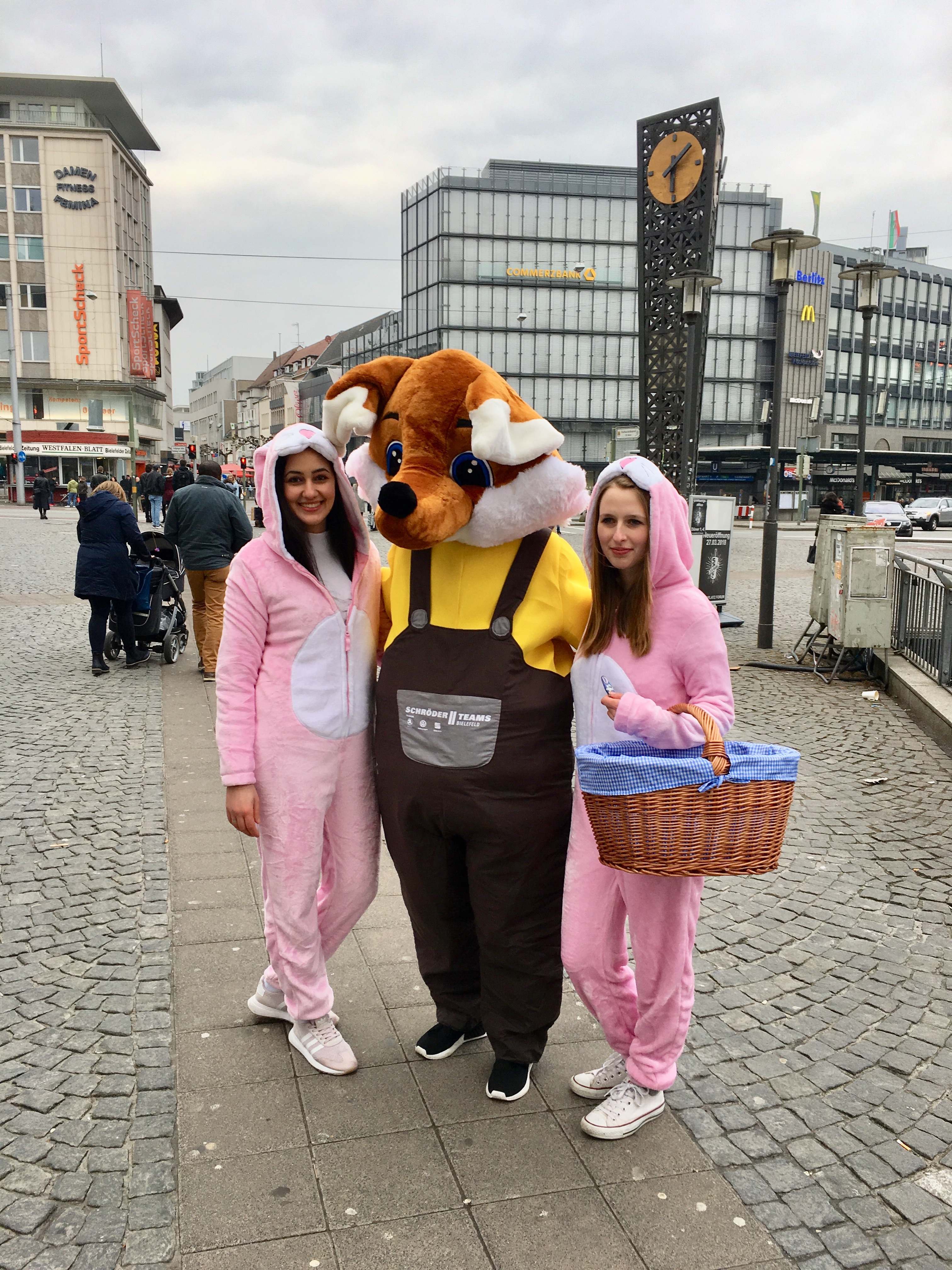Schröder Team Holding GmbH - Easter Bunny Promotion - impulsevent